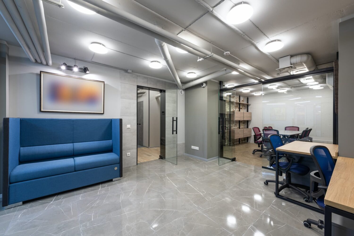 Commercial Office Flooring Options - Vinyl, Carpet, Tile - Zelta